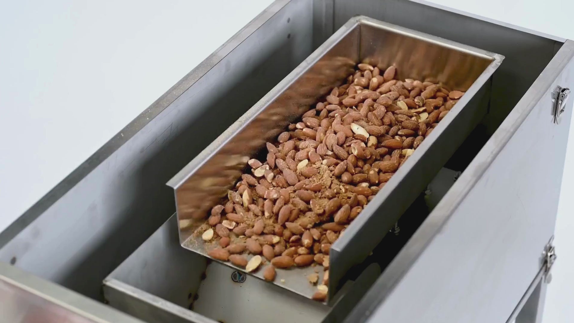 SCAYL - Precision Filling and Packing Machines